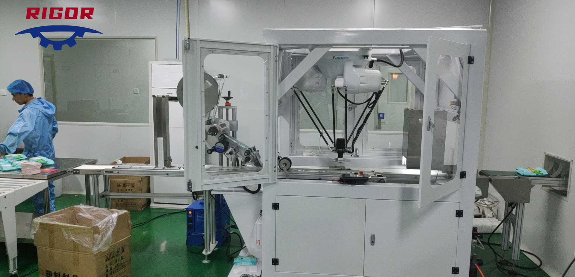 Plastic Cap Hot Melt Gluing Machine For Wet Wipes - diapermachines.com